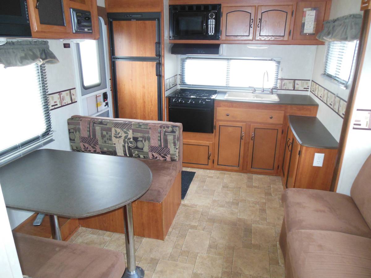2011 Forest River Coachman Freedom Express | Mark's Auto & RV