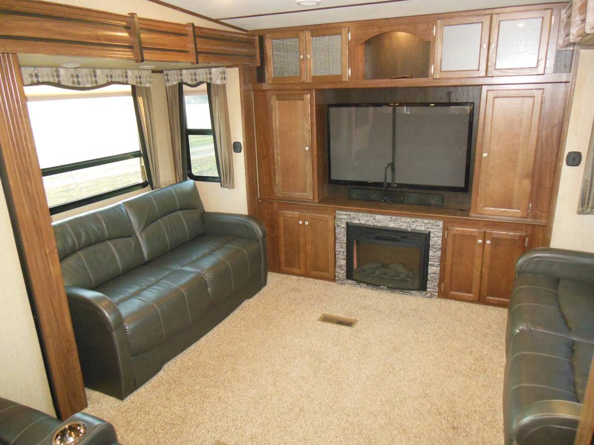2016 Keystone Sprinter 353FWDEN | Mark's Auto & RV