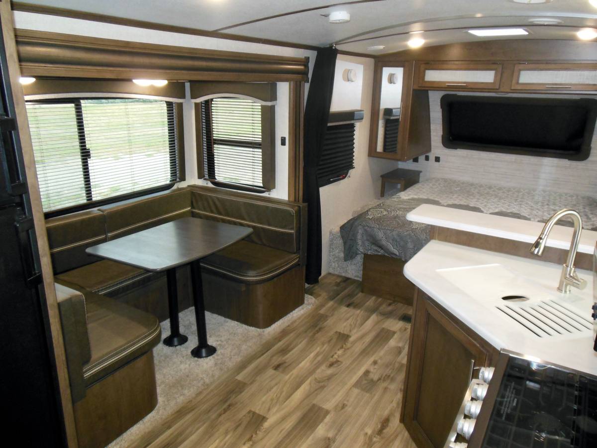 2020 KEYSTONE COUGAR 22RBS | Mark's Auto & RV