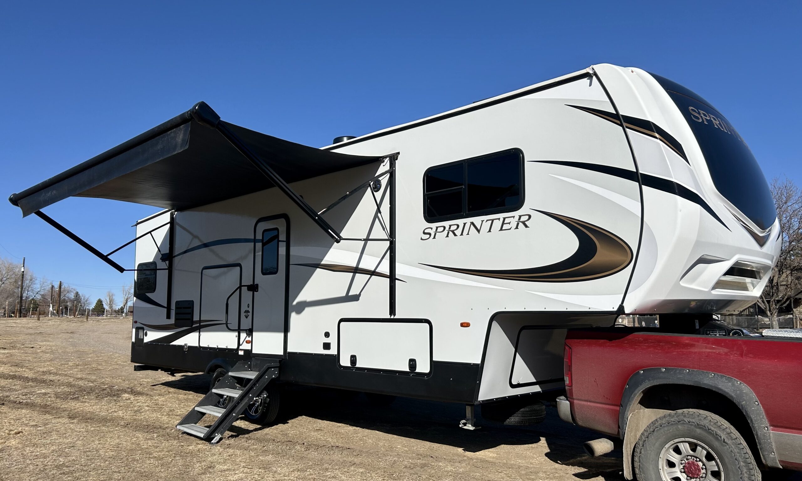 2021 KEYSTONE SPRINTER 27ML | Mark's Auto & RV